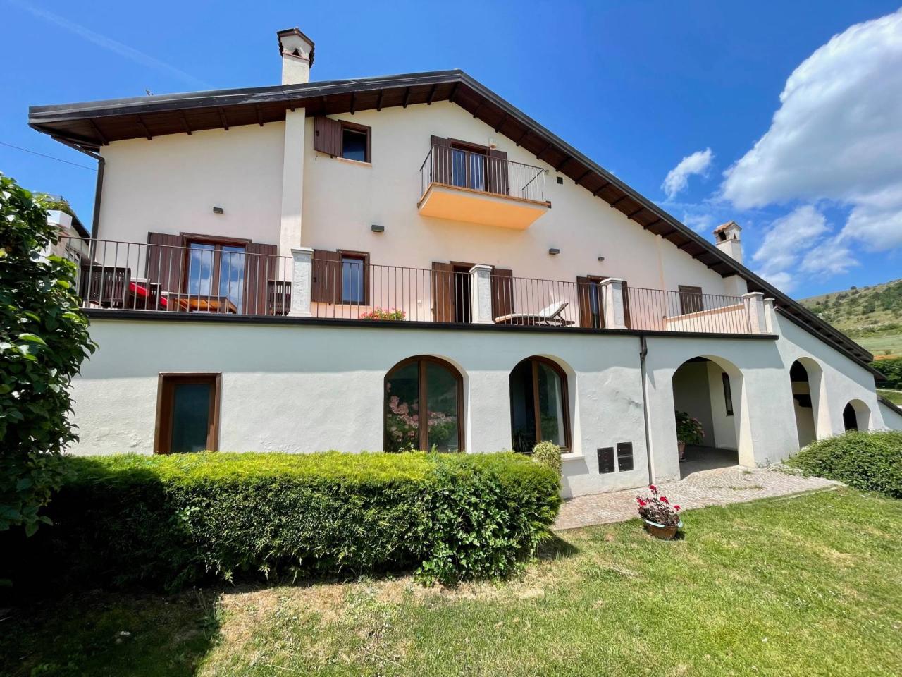 Villa in vendita a L'Aquila