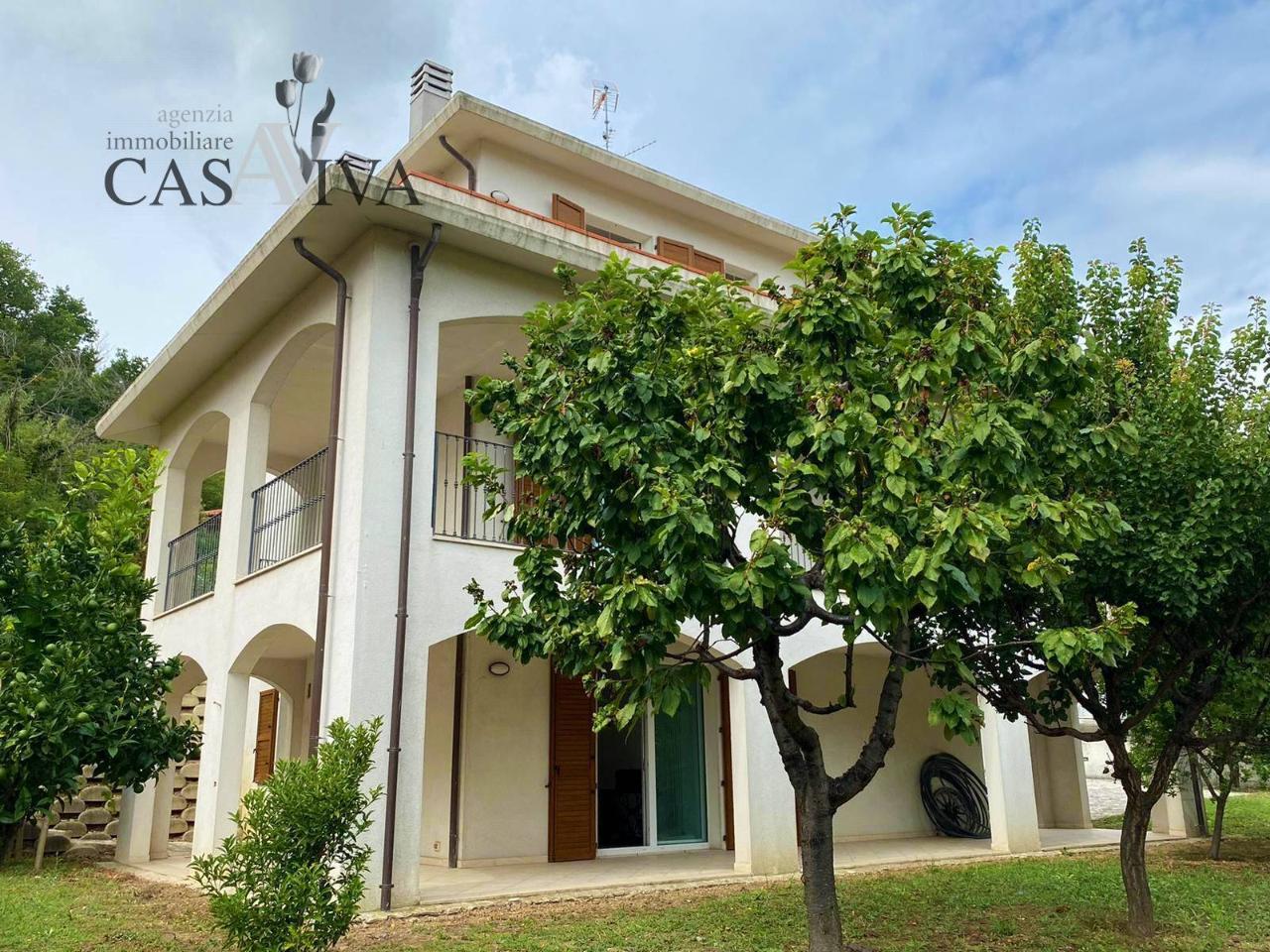 Villa in vendita a Acquaviva Picena