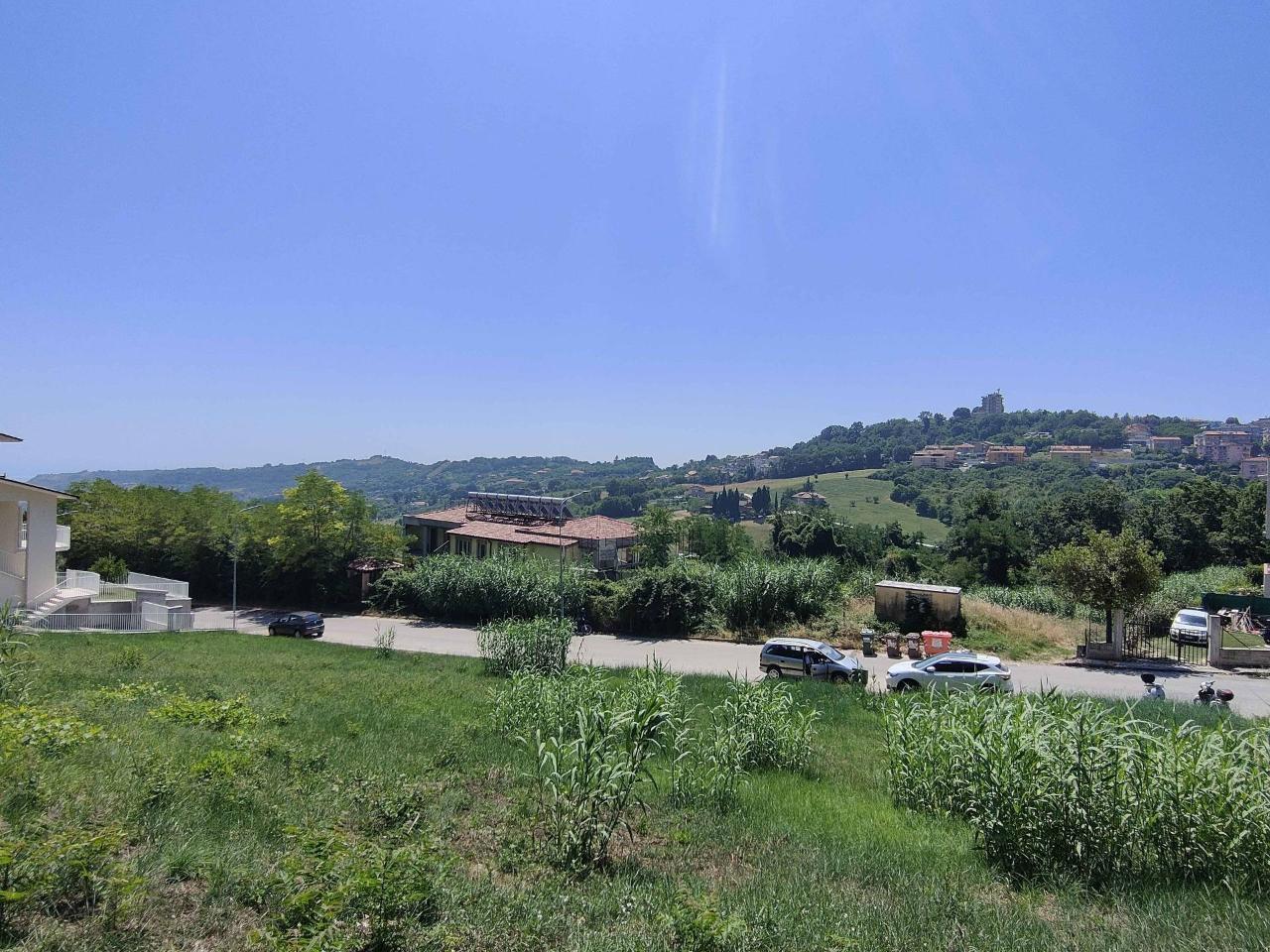 Terreno edificabile in vendita a Acquaviva Picena