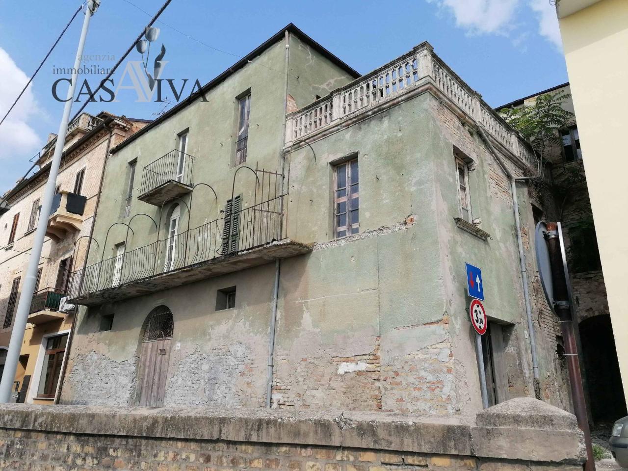 Casa indipendente in vendita a Monsampolo Del Tronto