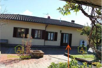 Villa in vendita a Capolona