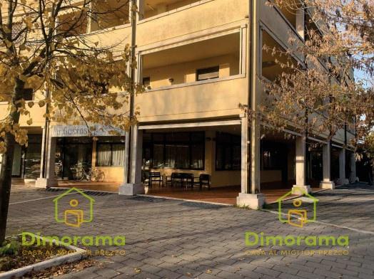 Palazzina commerciale in vendita a Arezzo