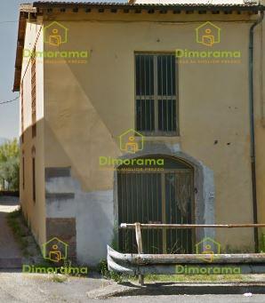 Magazzino in vendita a Uzzano