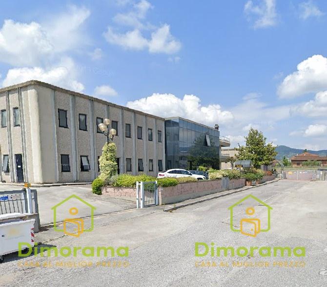 Officina in vendita a Larciano