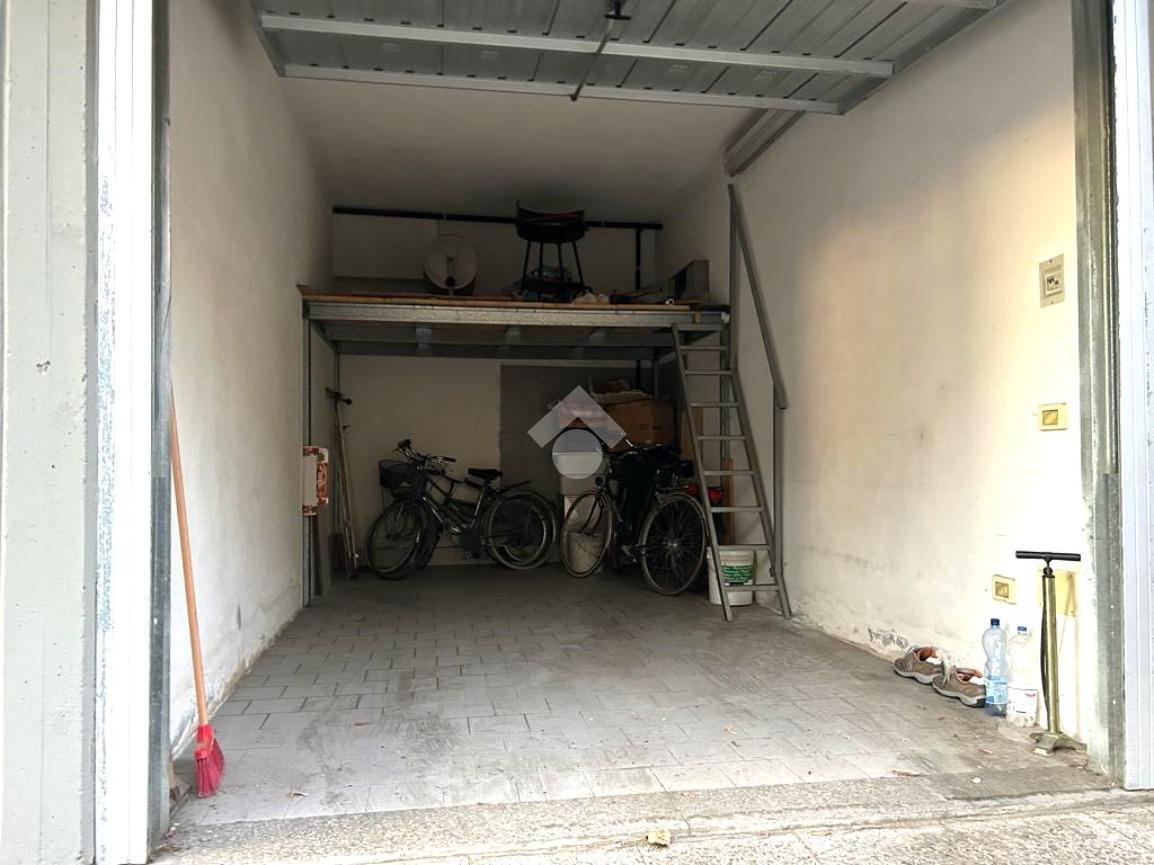 Box in vendita a Ravenna