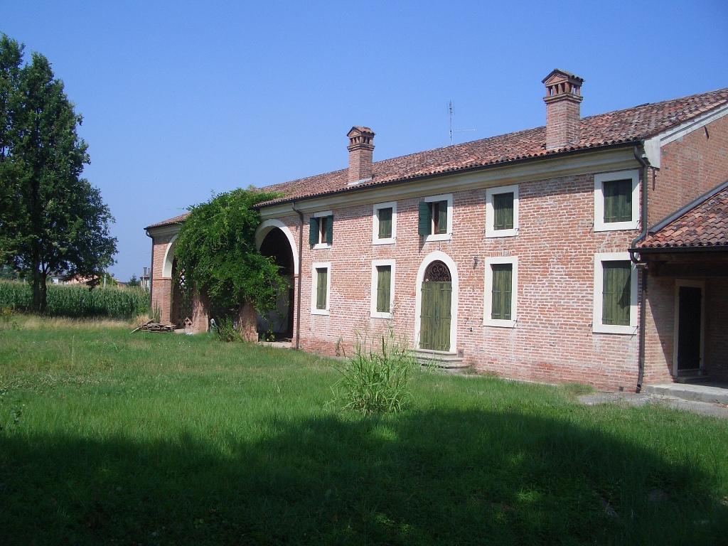 Rustico in vendita a Casale Di Scodosia