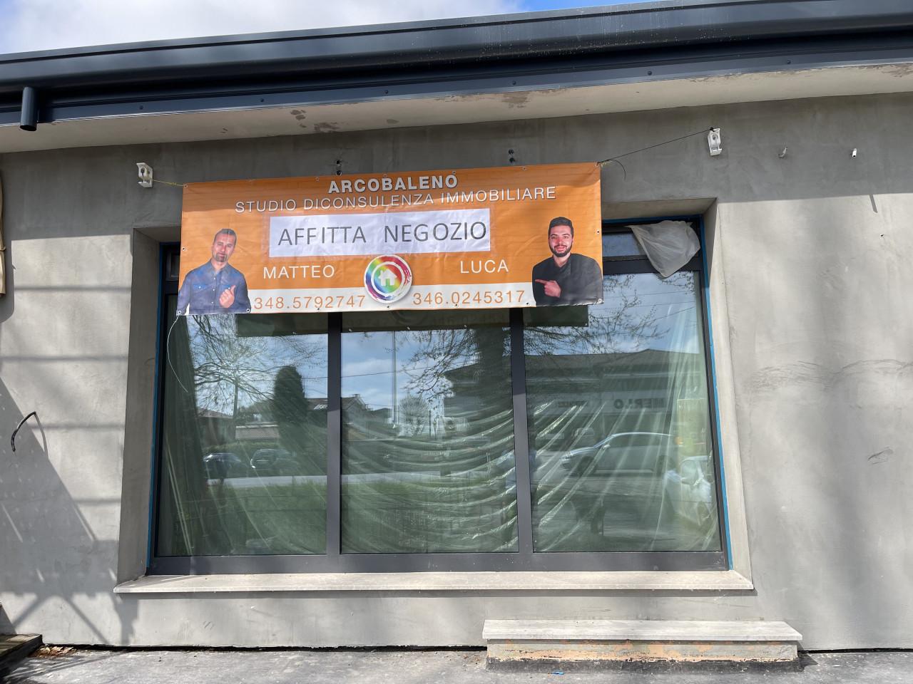 Negozio in affitto a Stanghella