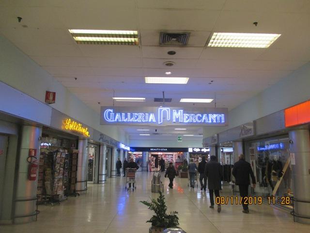 Esercizio commerciale in vendita a Rivoli