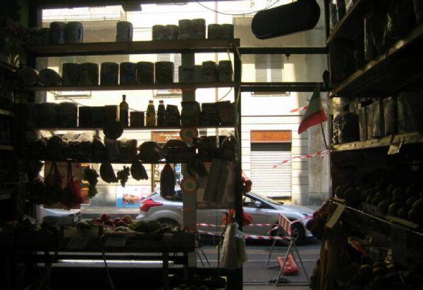 Esercizio commerciale in vendita a Torino