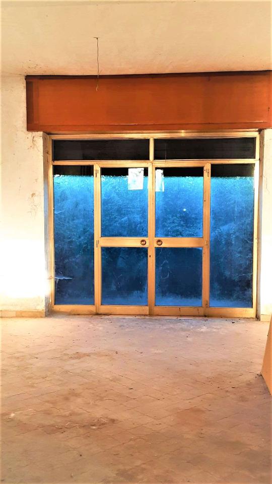 Magazzino in vendita a Torre Cajetani
