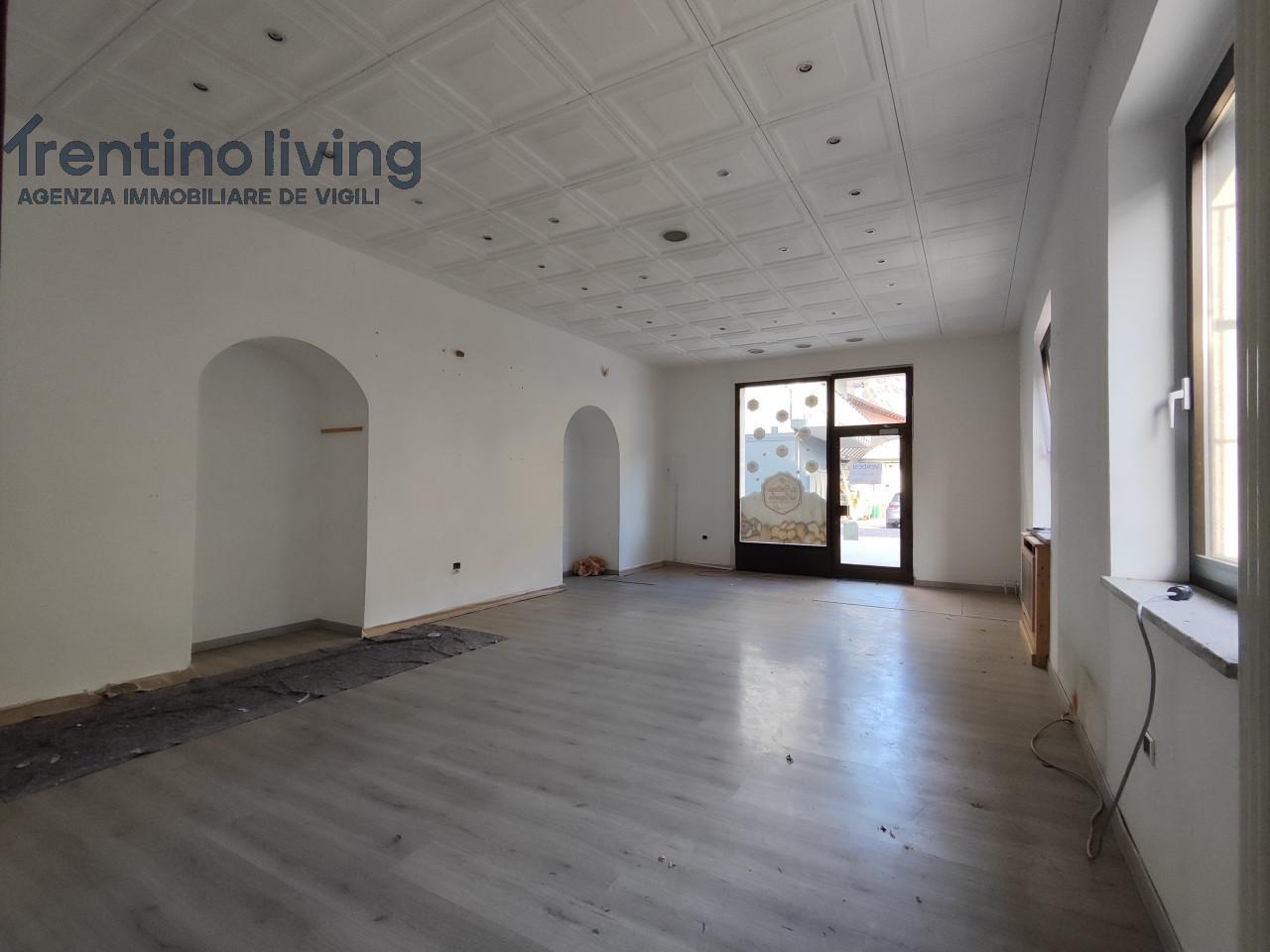 Negozio in vendita a Mezzolombardo