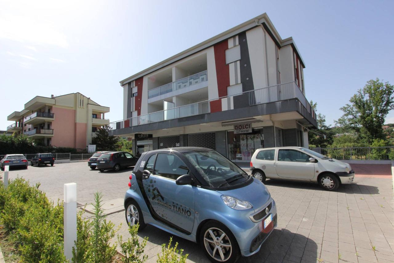 Trilocale in Via G.De Chirico, Rende