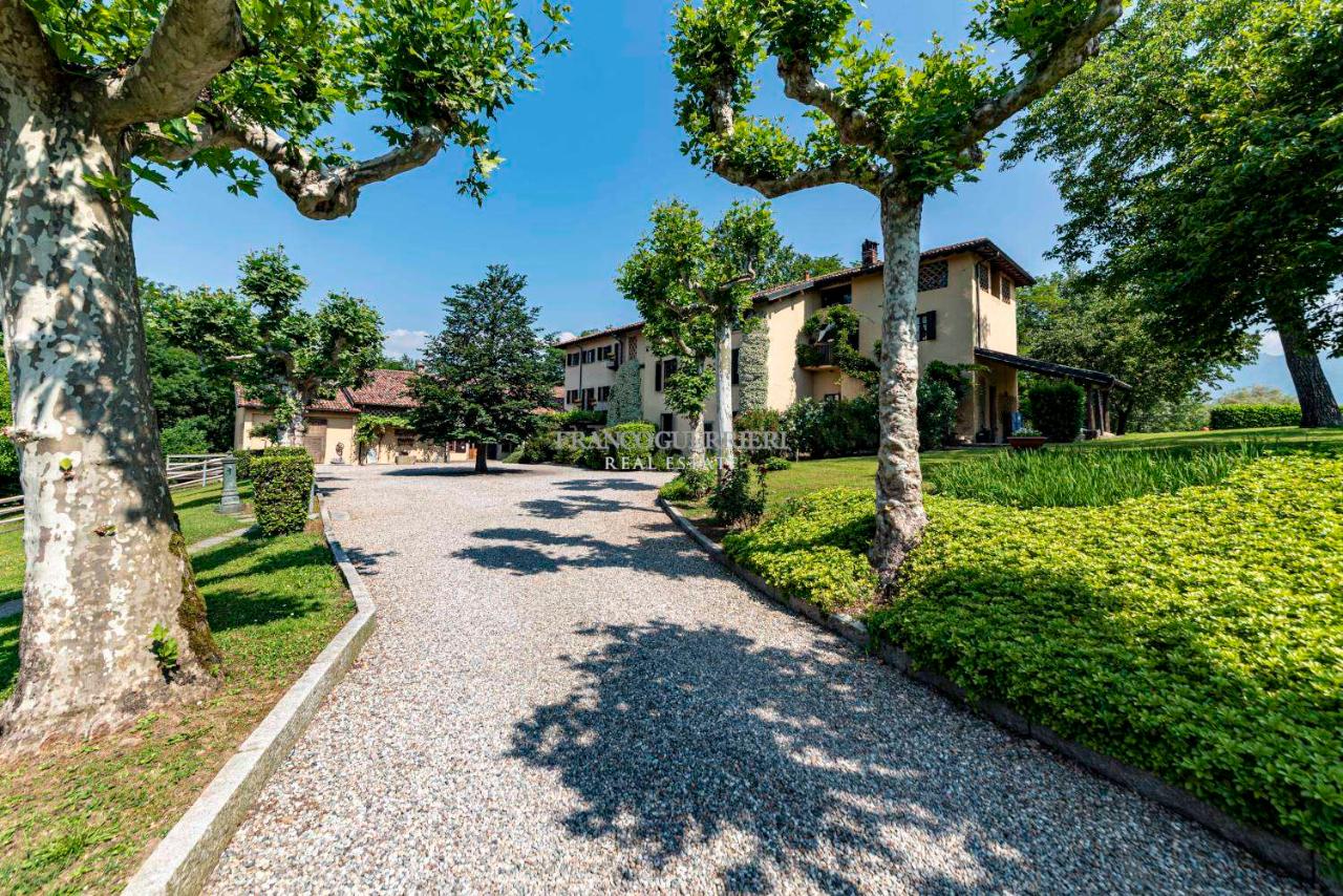 Villa in vendita a Rogeno