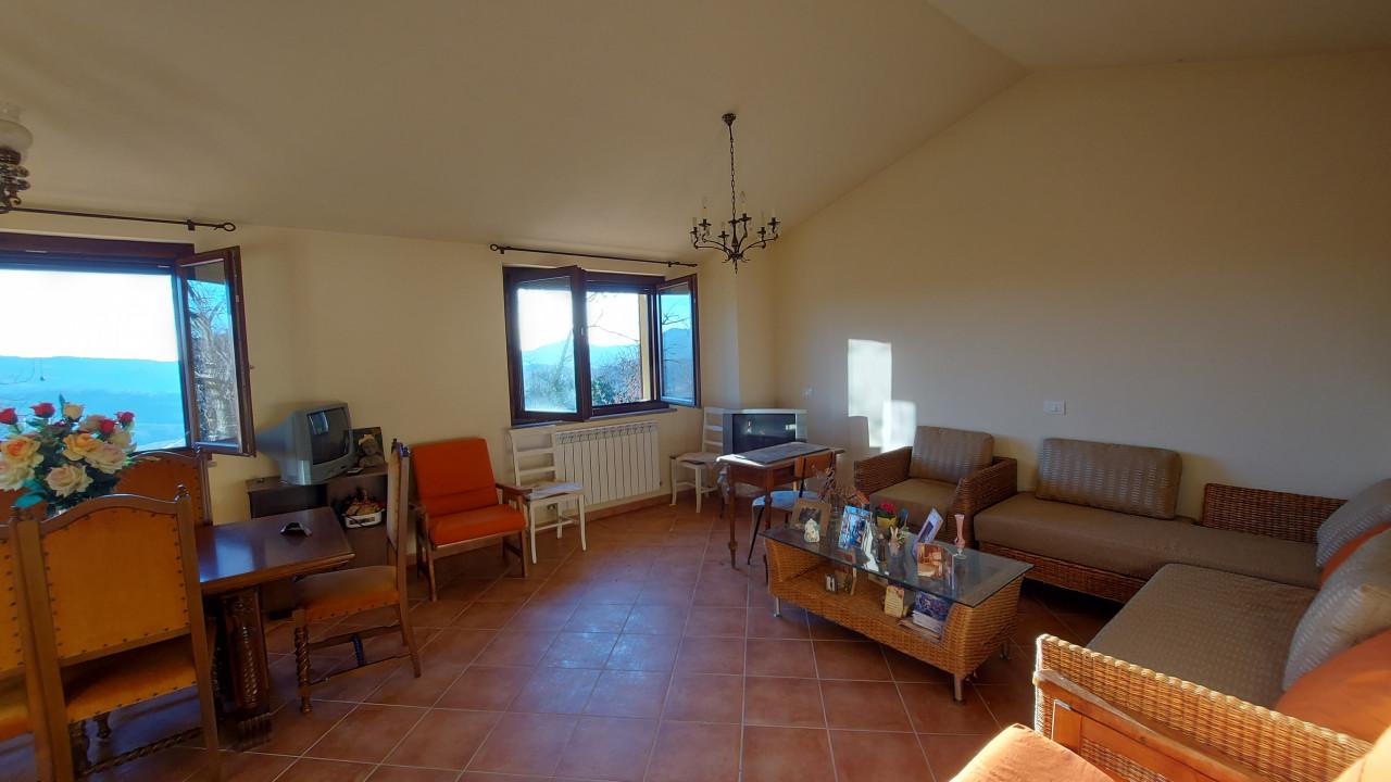 Casa indipendente in vendita a Gualdo Tadino