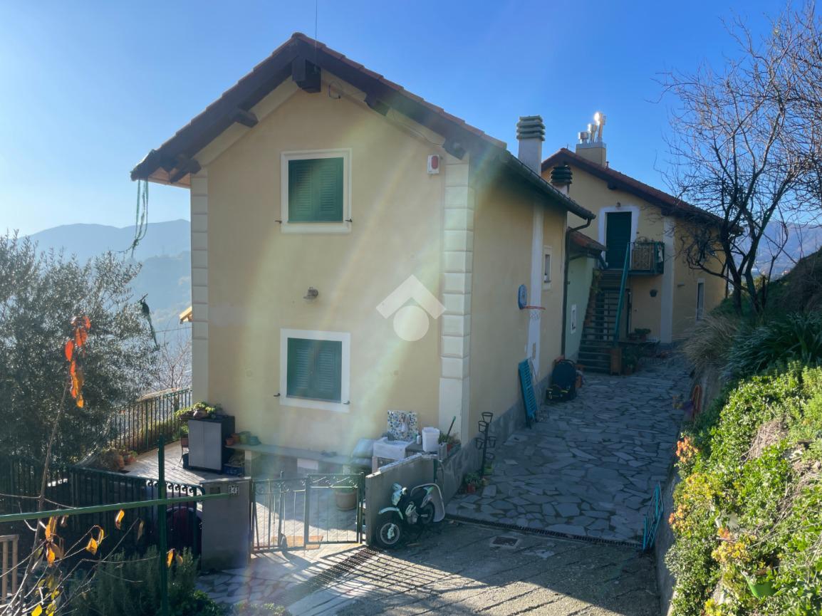 Villa a schiera in vendita a Sant'Olcese