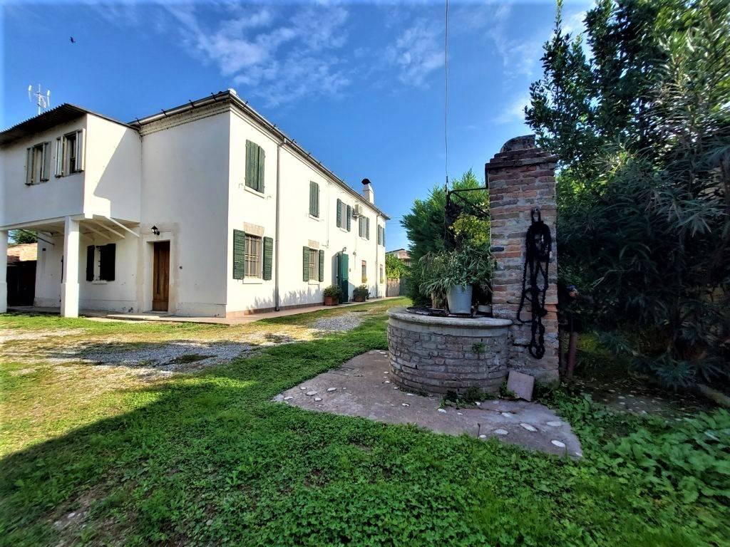 Villa in vendita a Ferrara