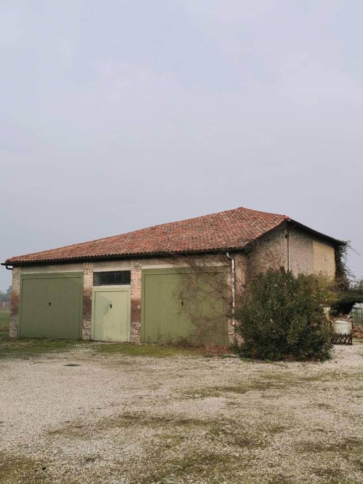 Rustico in vendita a Ferrara