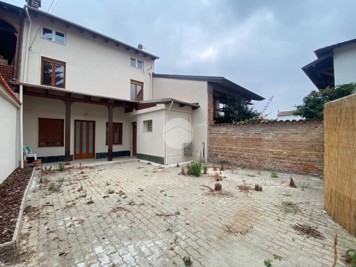 Villa a schiera in vendita a Basaluzzo