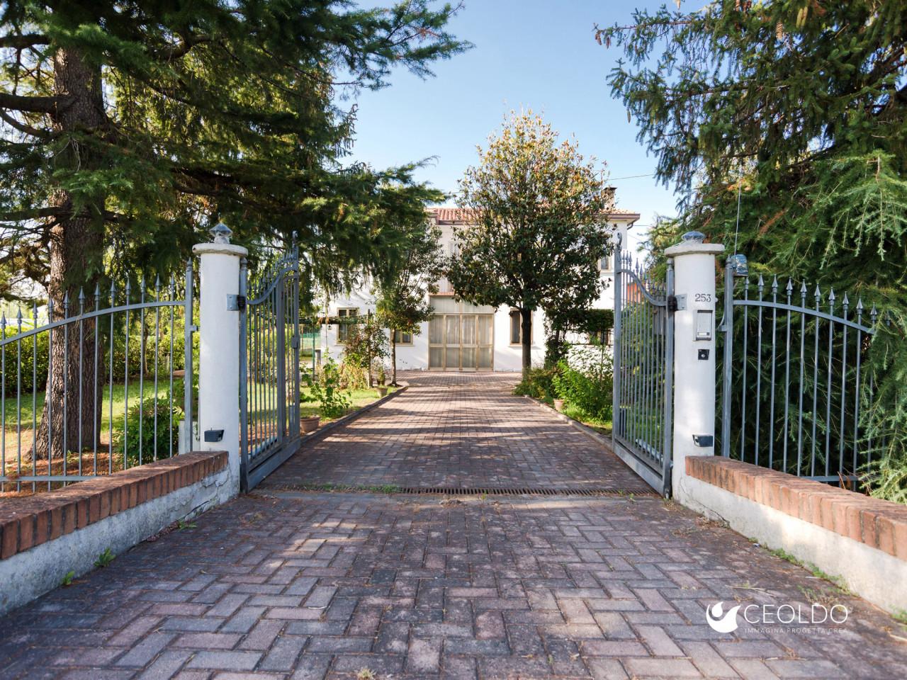 Casa indipendente in vendita a Fiesso D'Artico