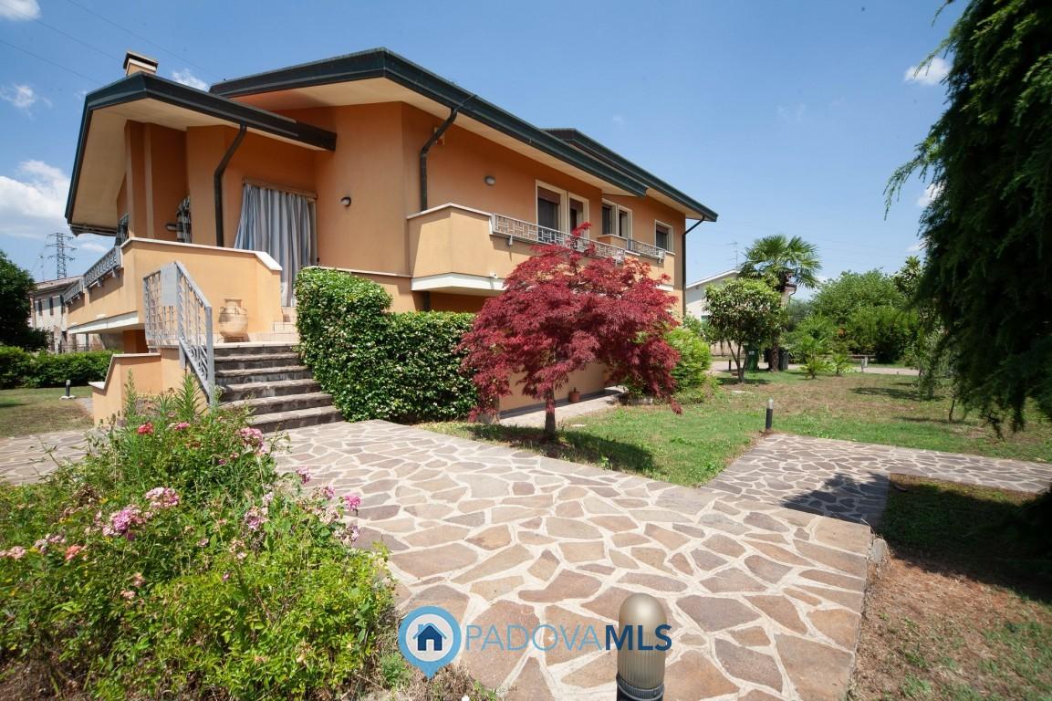 Casa indipendente in vendita a Pozzonovo