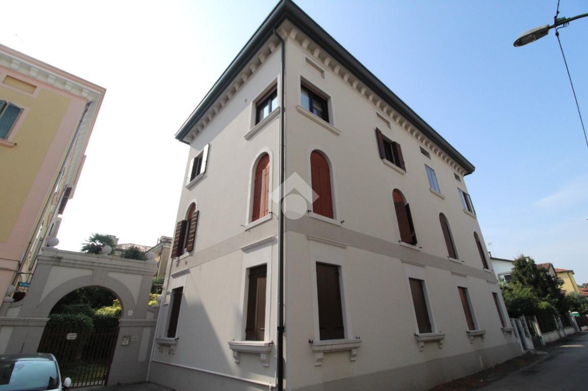 Appartamento in vendita a Venezia