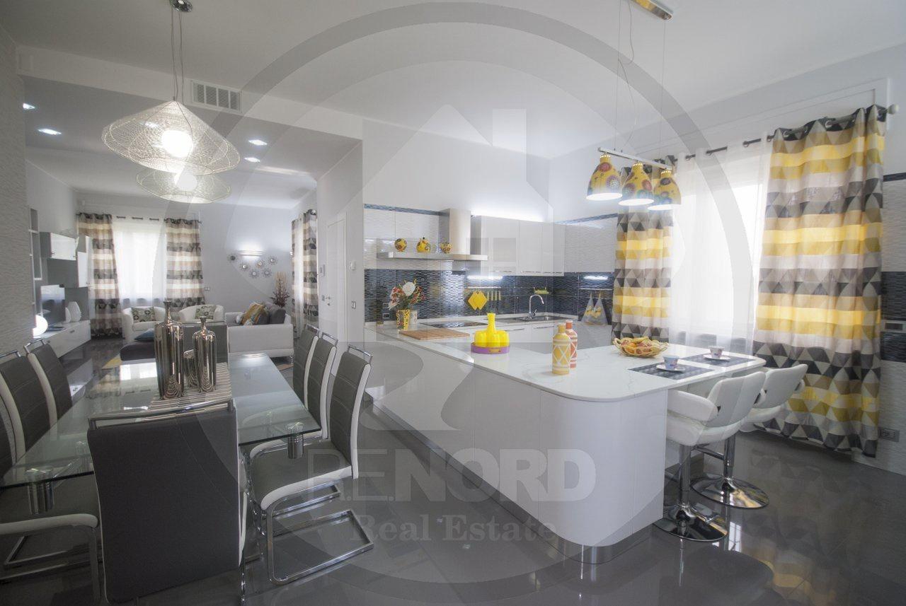 Villa in vendita a Mezzanino