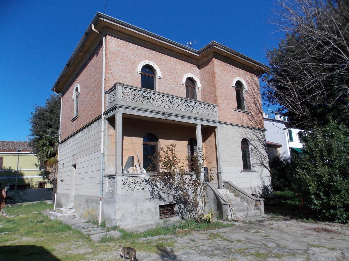 Villa in vendita a Forlimpopoli