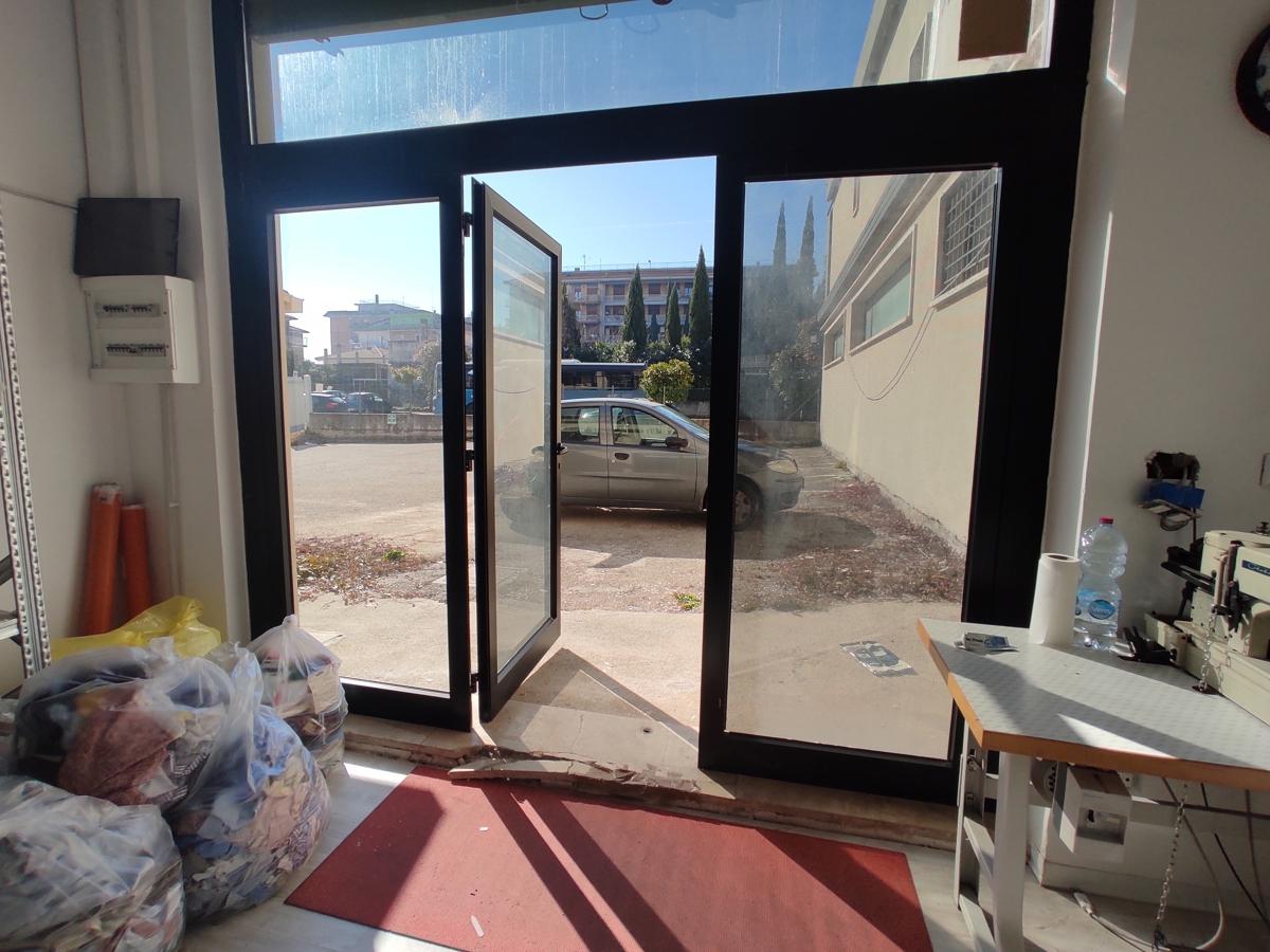 Negozio in affitto a Sora