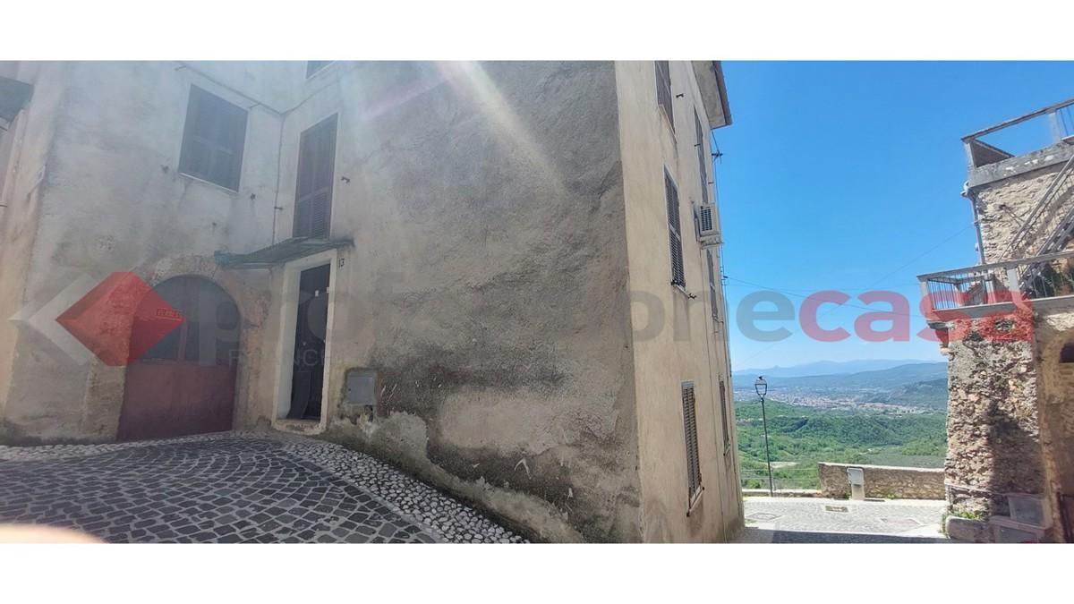 Casa indipendente in vendita a Campoli Appennino