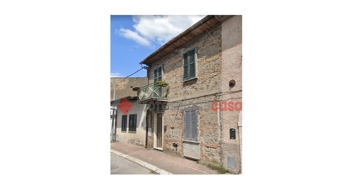 Casa indipendente in vendita a Isola Del Liri