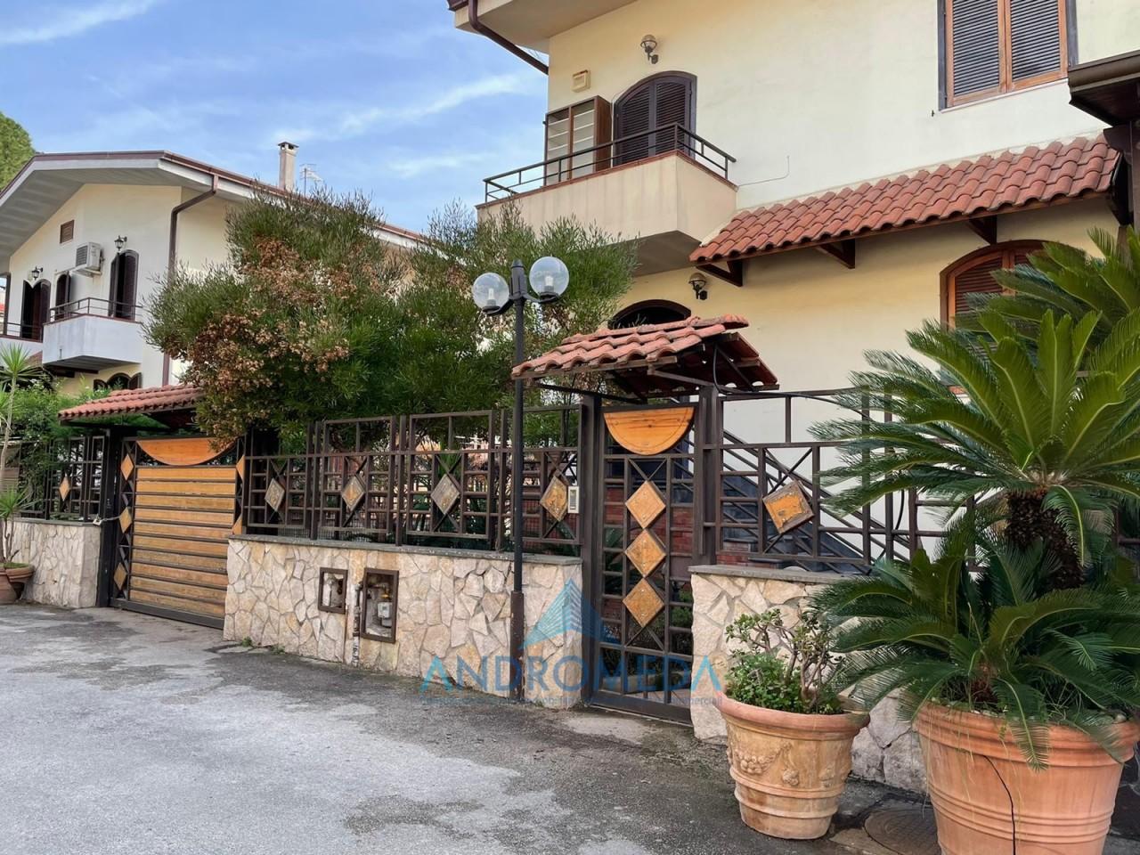 Villa in vendita a Melito Di Napoli