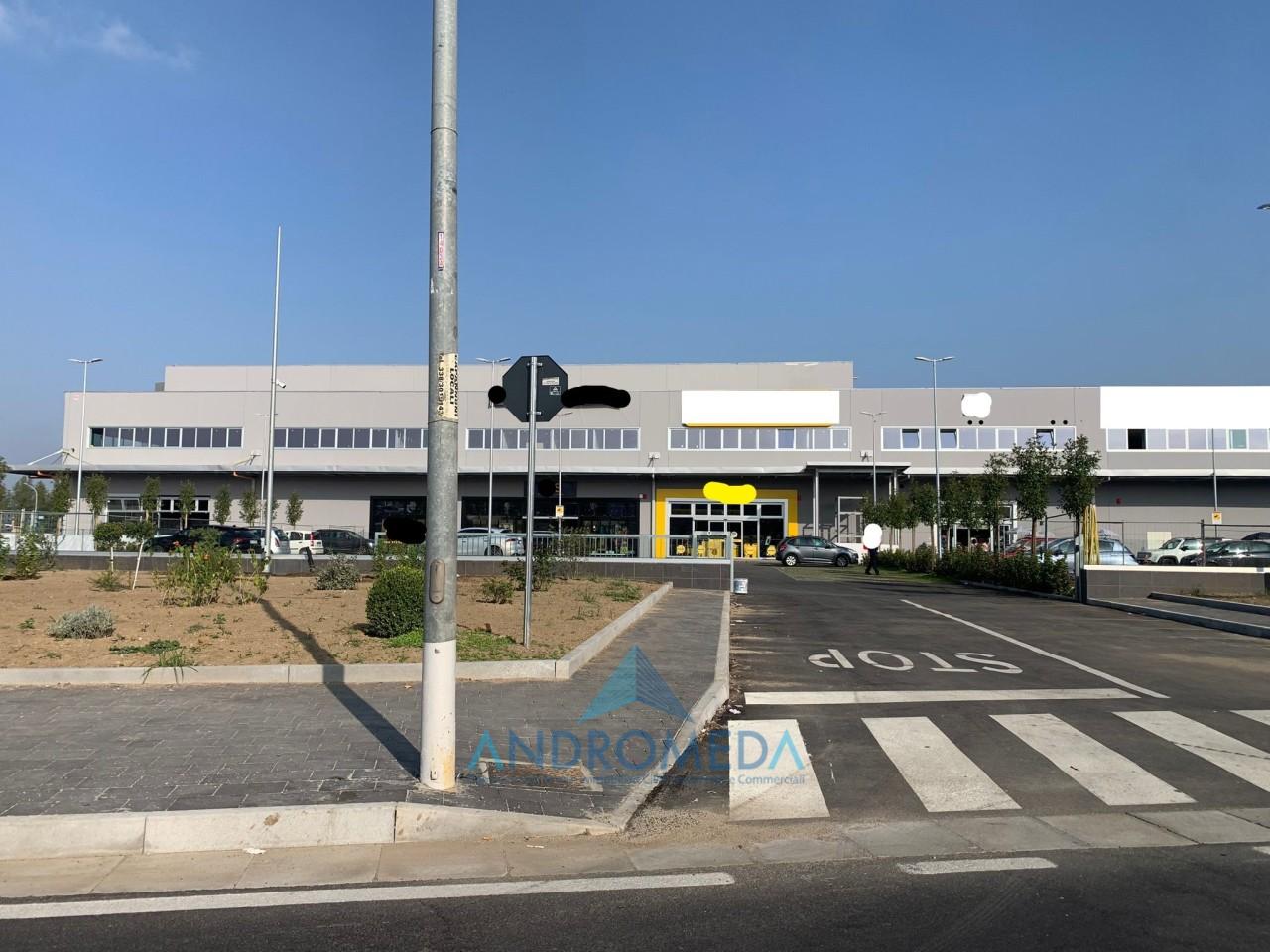 Ufficio in affitto a Arzano