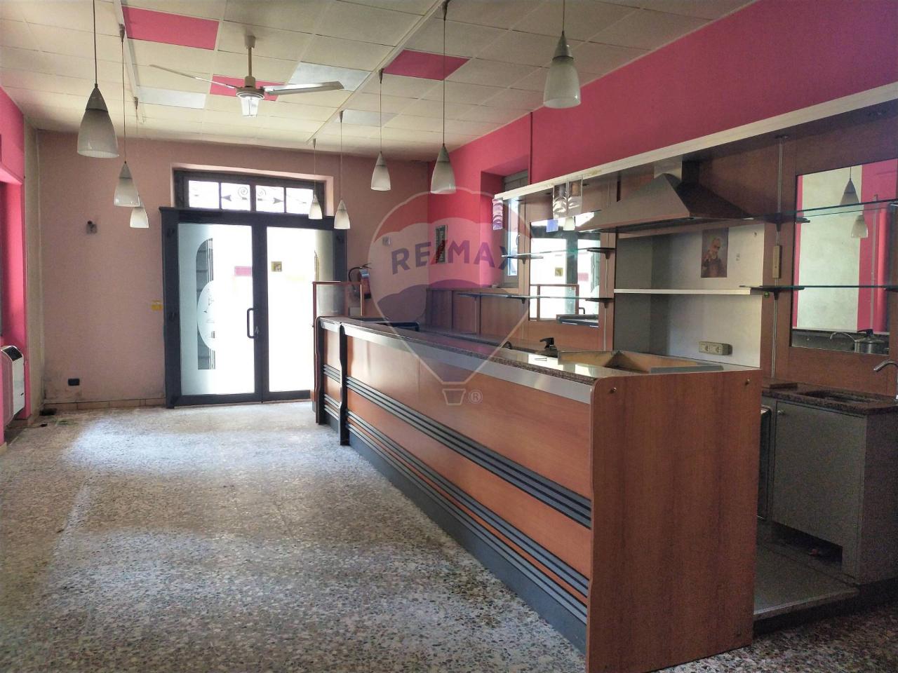 Negozio in vendita a Pombia