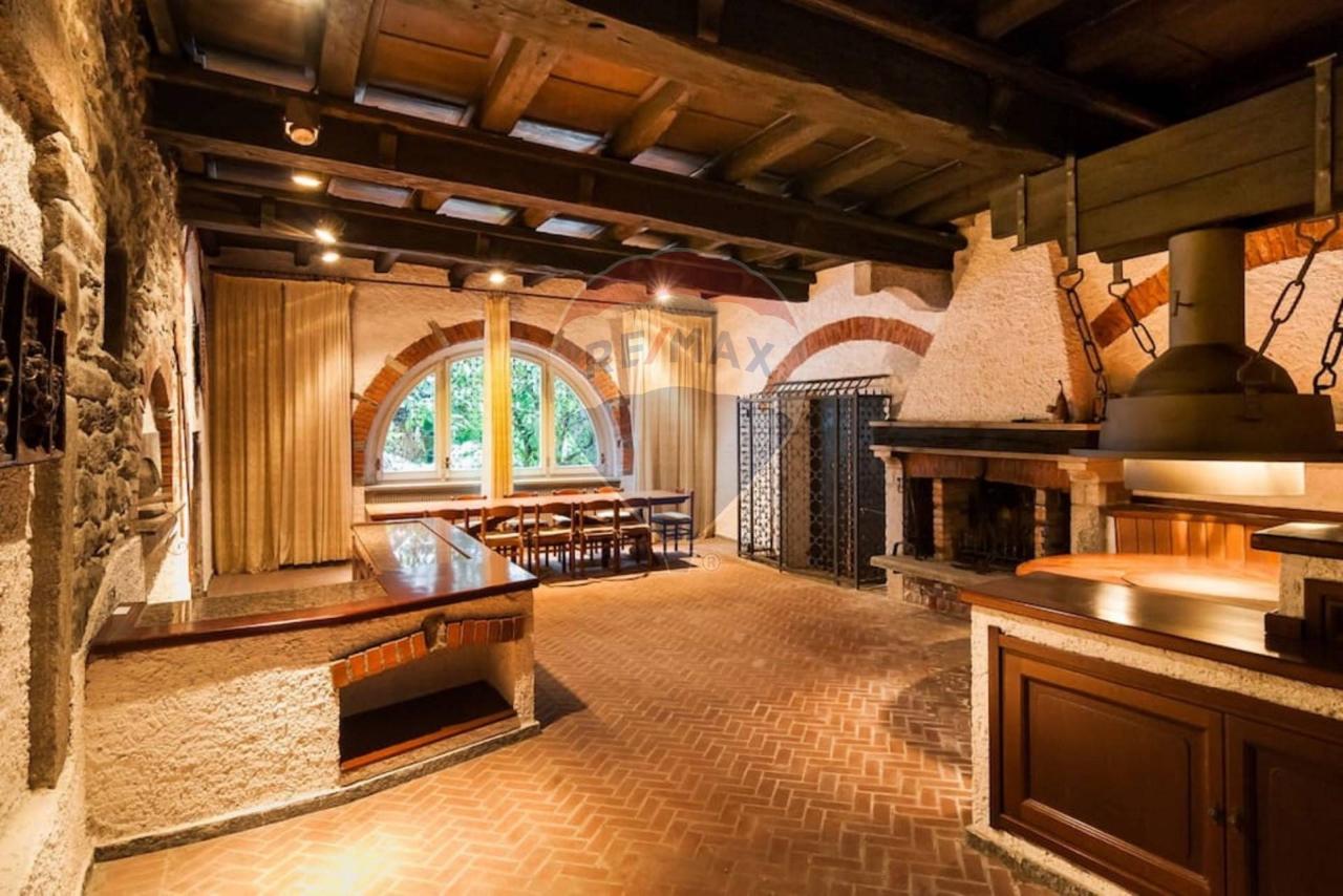 Villa in vendita a Besozzo