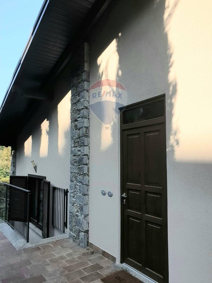 Villa in vendita a Meina