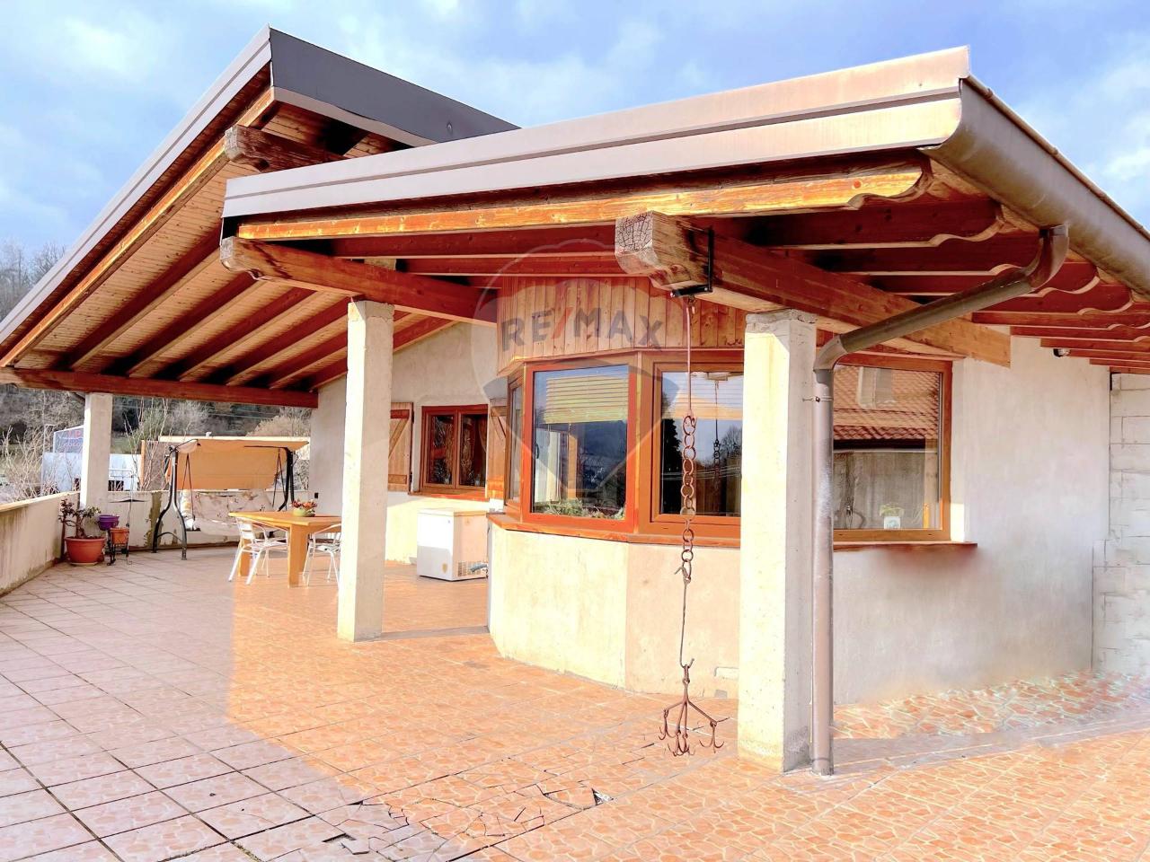 Casa indipendente in vendita a Cureggio