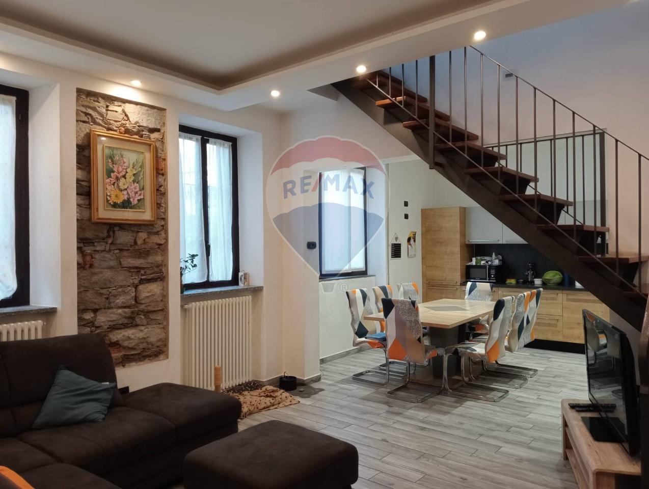 Appartamento in vendita a Pettenasco