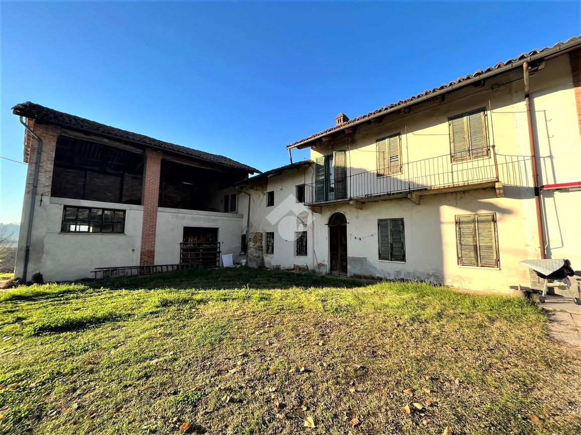 Rustico in vendita a Monchiero