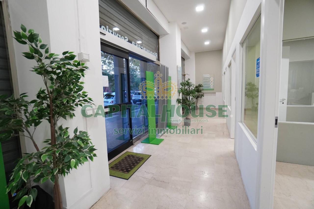 Locale commerciale in vendita a Bologna