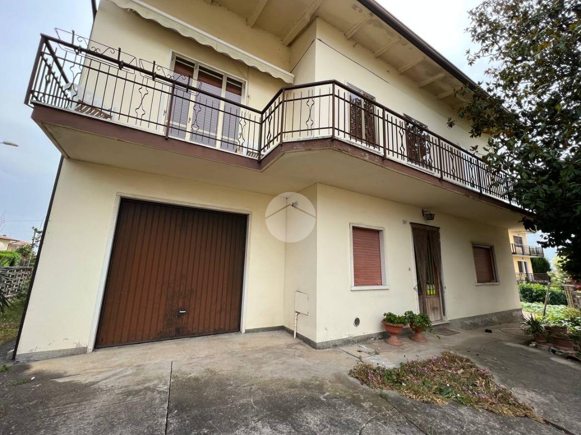 Casa indipendente in vendita a Monteforte D'Alpone