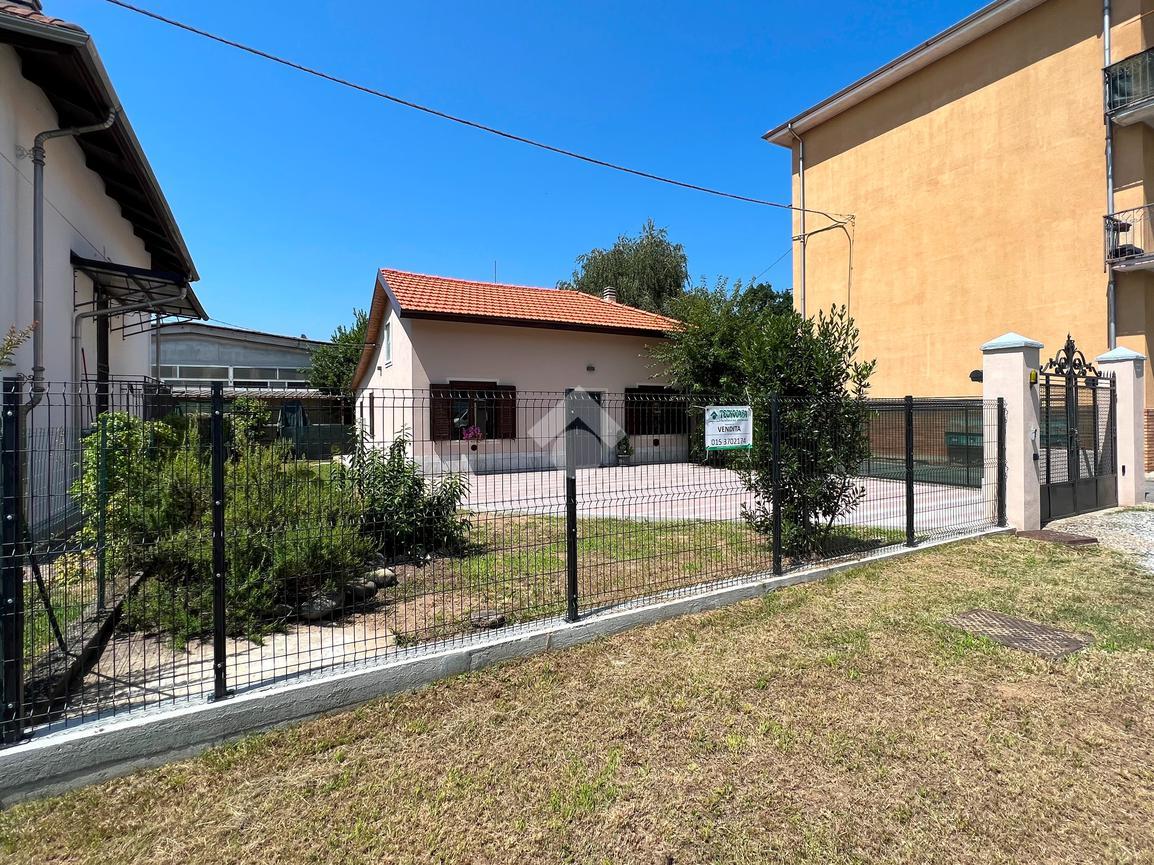 Casa indipendente in vendita a Cossato