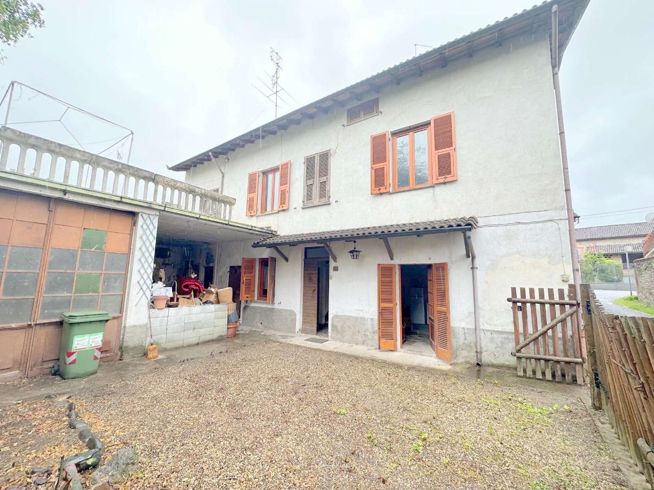 Casa indipendente in vendita a Capriata D'Orba