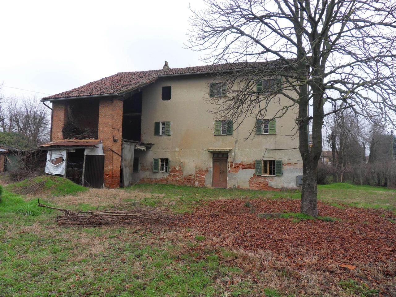 Rustico in vendita a Predosa