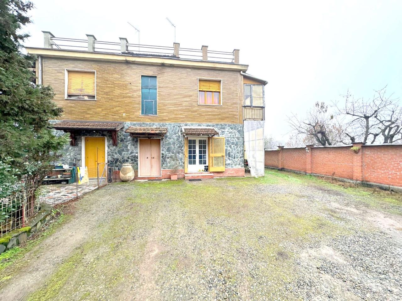 Villa bifamiliare in vendita a Novi Ligure