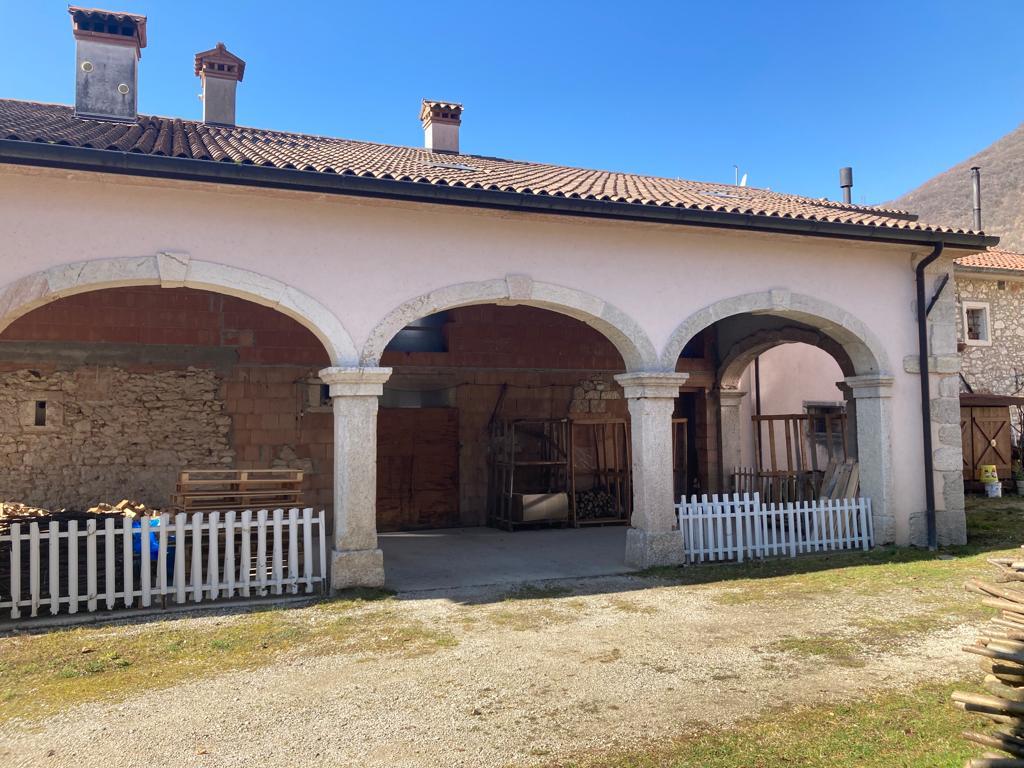 Rustico in vendita a Bassano Del Grappa
