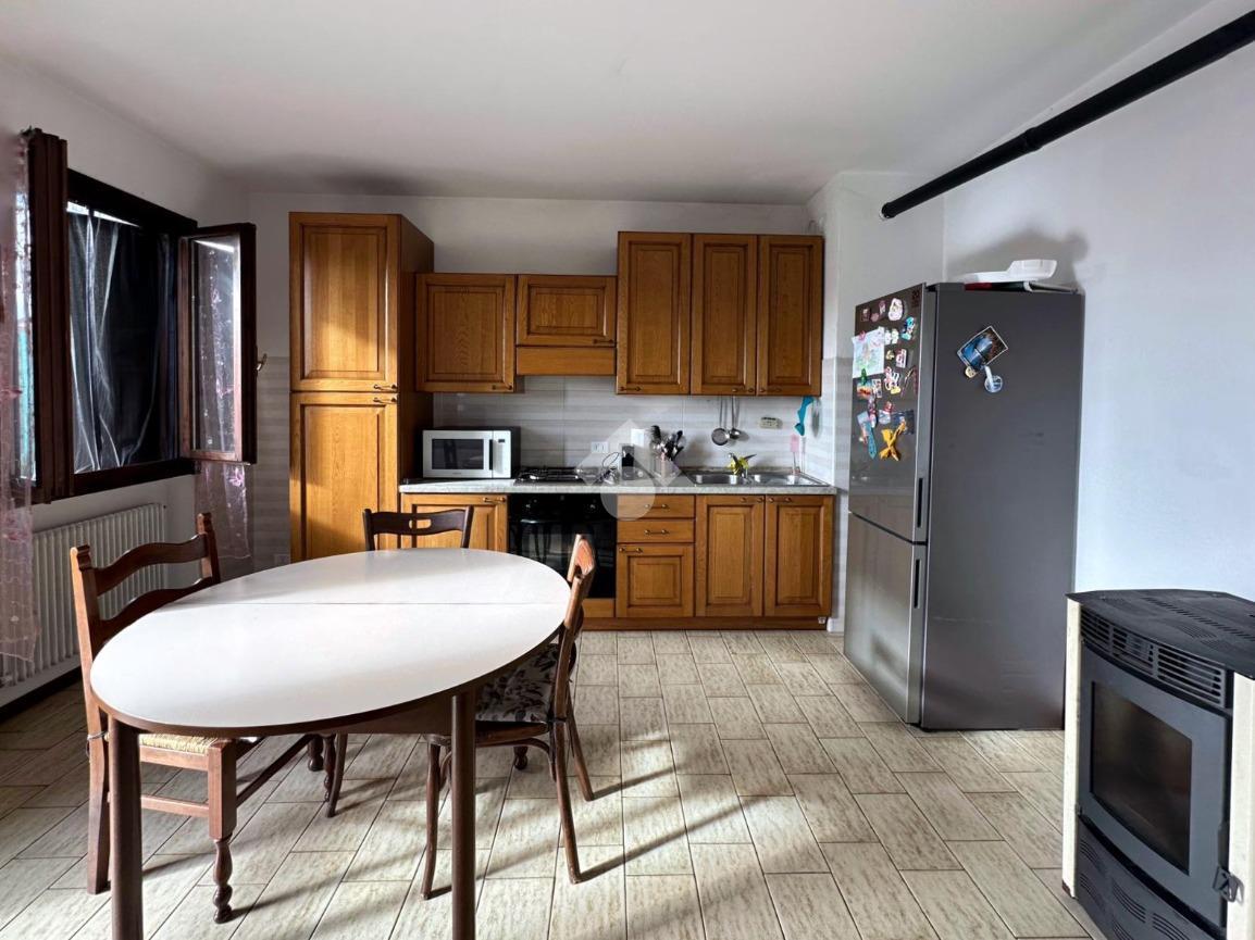 Appartamento in vendita a Castelcucco