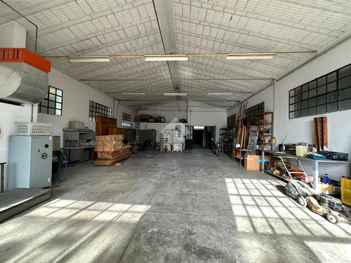 Box in vendita a Fonte