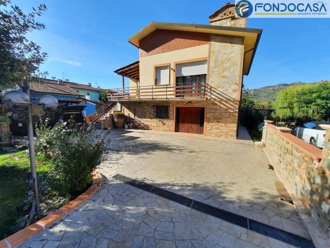 Villa in vendita a Massarosa