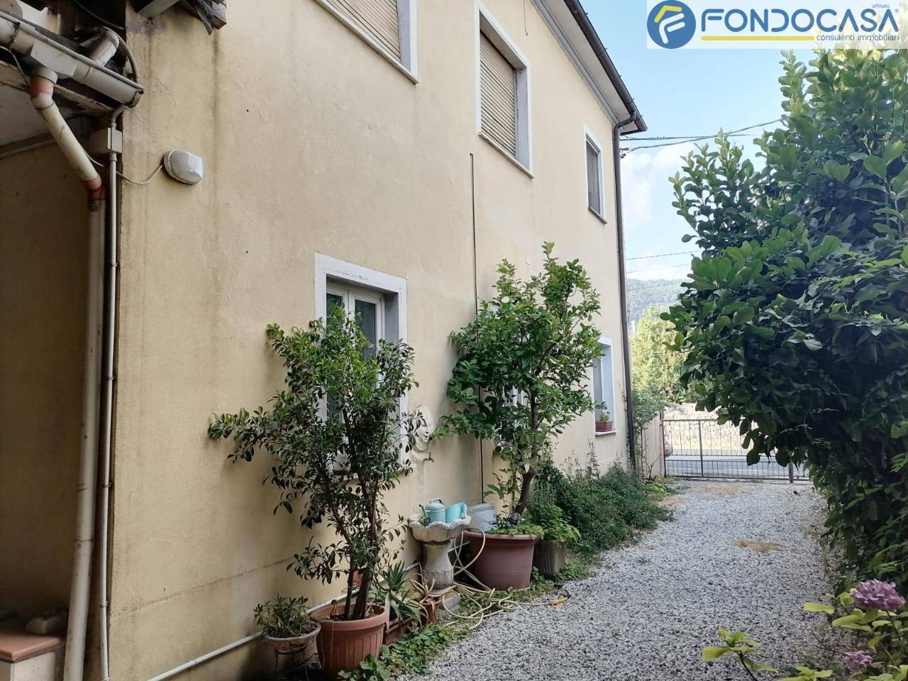 Villa in vendita a Seravezza