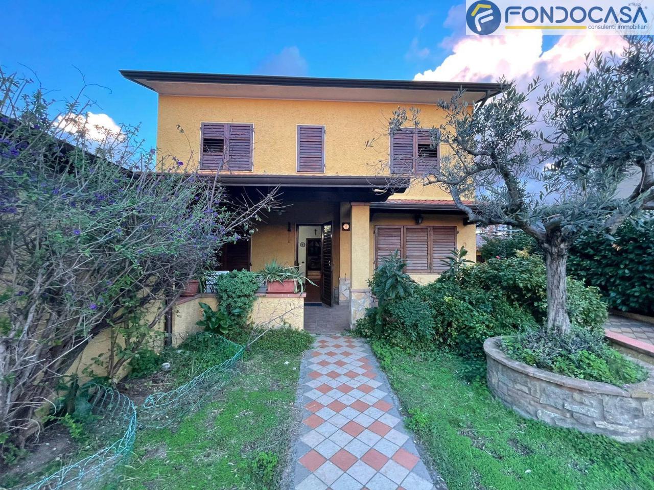 Casa indipendente in vendita a Camaiore